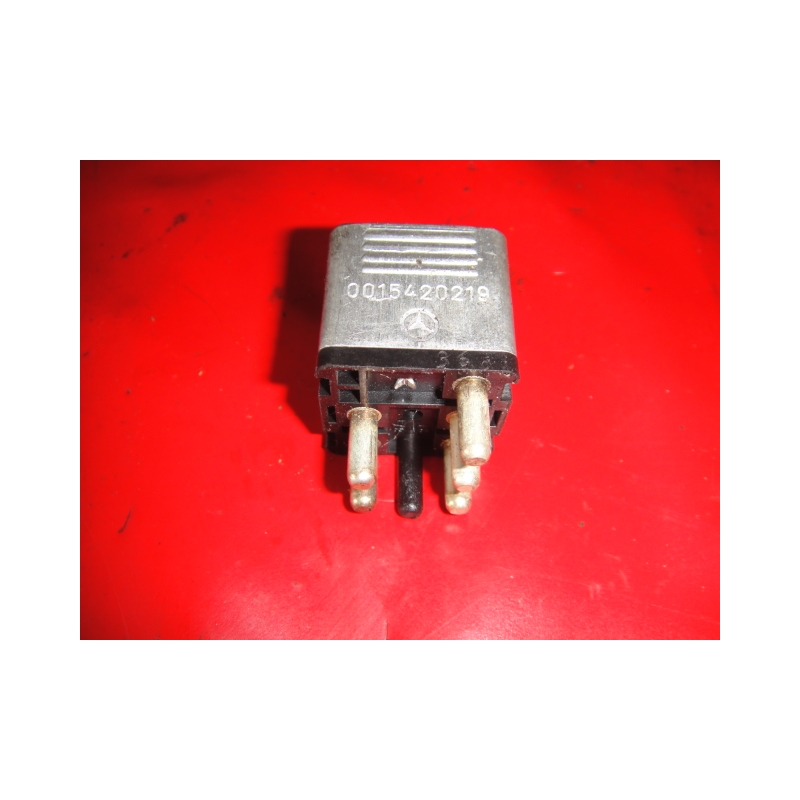 Relais Mercedes W126 W123 W107 W124 W201 0015420219, 7,99