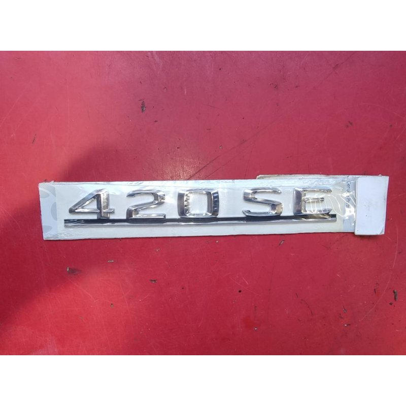 Emblem 420SE NEU Typenschild Firmenzeichen Mercedes W126 SE 126817191 ...